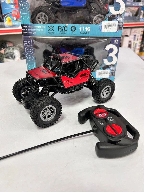 Road Apex 1:16 Scale 4x4 RC Rock Crawler with Metal Body | Moosto Online